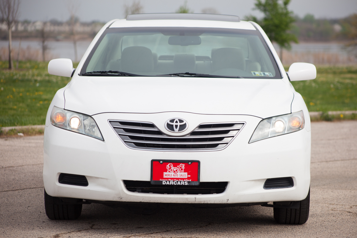 toyota-camry-hybrid-white (10 of 39) | Car Dealership in Philadelphia