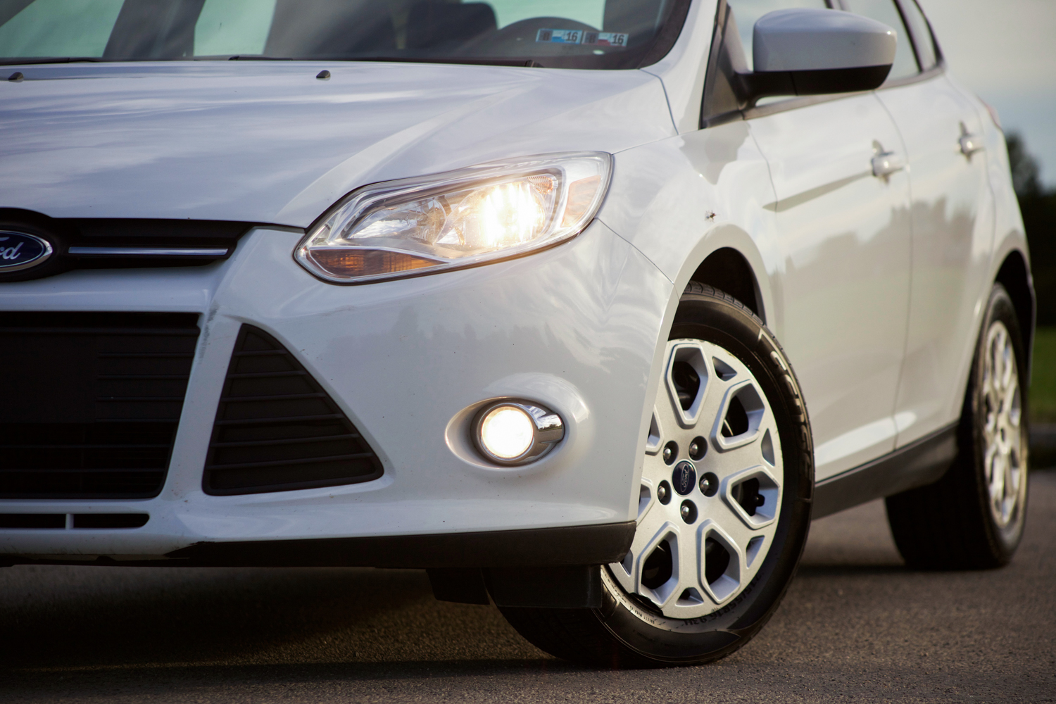 20012-ford-focus-se-hb-world-auto-sales-3 | Car Dealership in Philadelphia