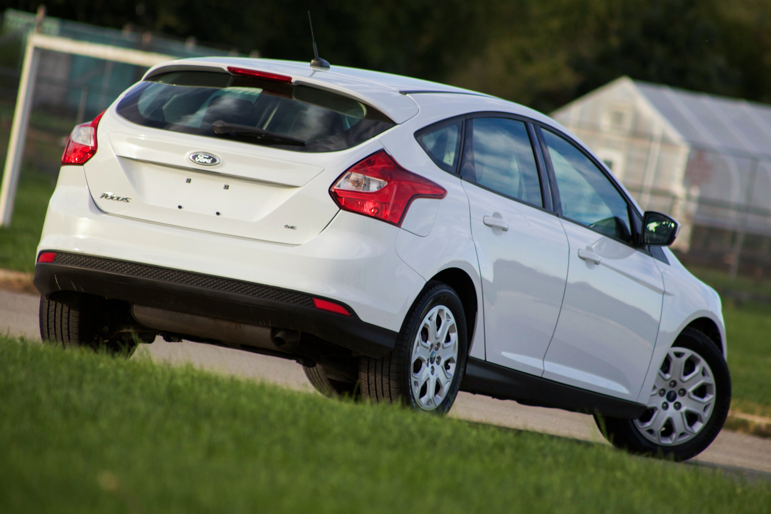 20012-ford-focus-se-hb-world-auto-sales-4 | Car Dealership in Philadelphia